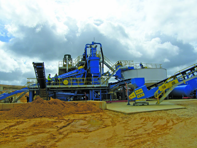 Sand plant to produce silica by the bottle - Quarry