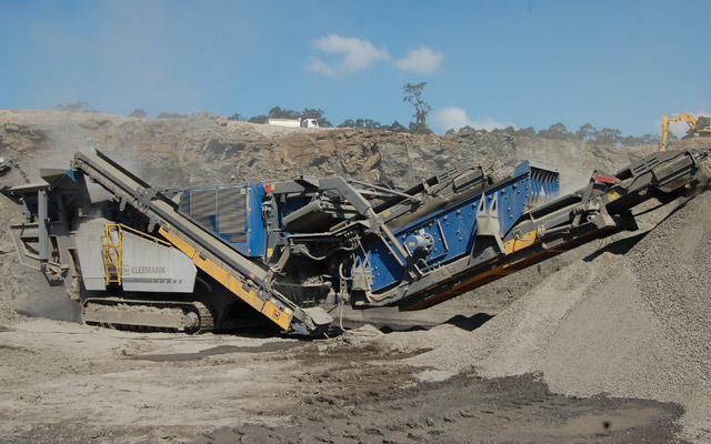 Diesel-electric switch pays off for quarrying firm - Quarry