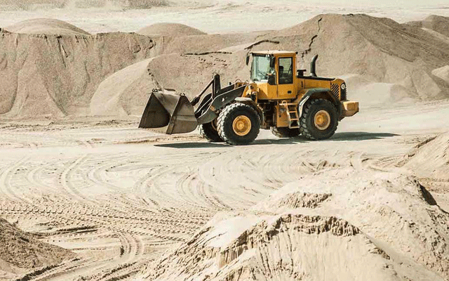 Settlement paves way for sand project - Quarry