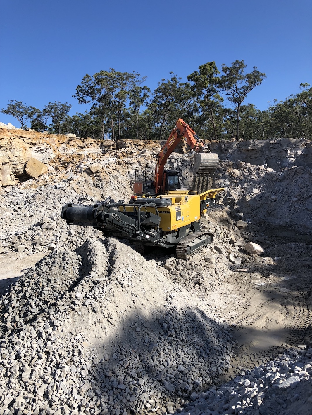 Quartz in the rough: NSW sandstone site up for sale - Quarry