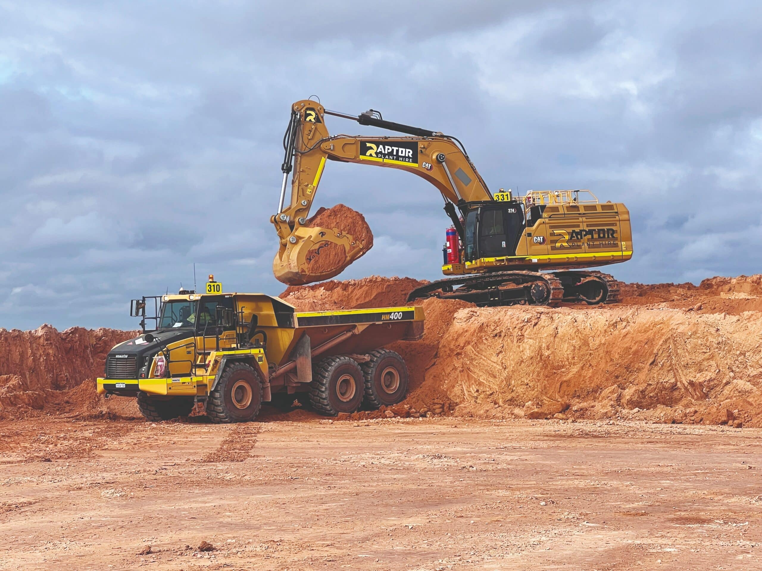 ONTRAC Group delivers a not-so-normal bucket - Quarry