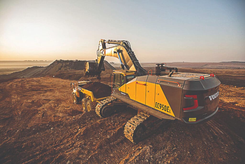 Volvo’s astounding articulated dump trucks - Quarry